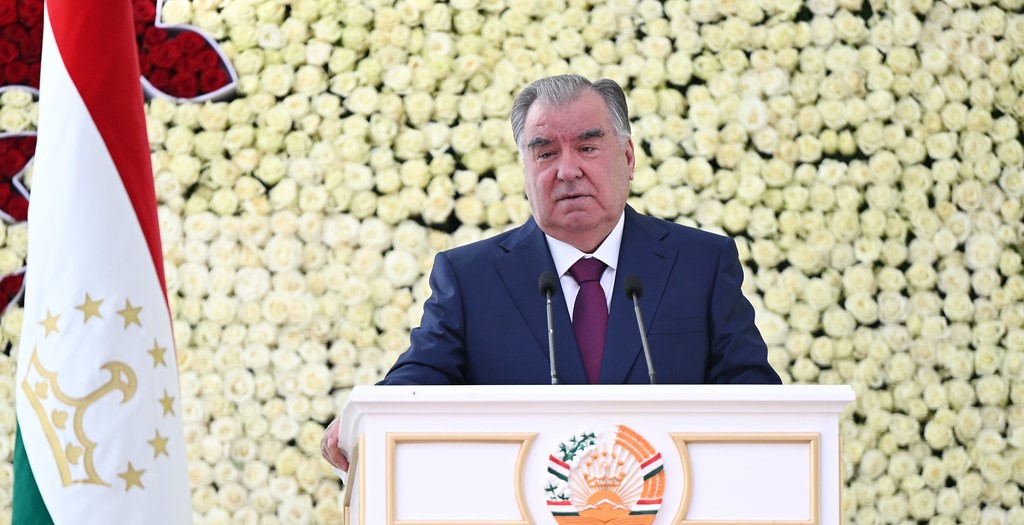 Emomali Rahmon met with leaders and activists of the city of Penjikent ...