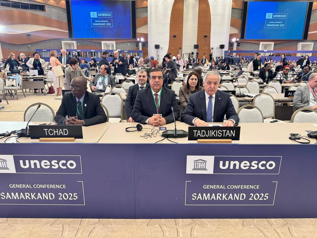 The Tajik delegation participates in the 43rd UNESCO General Conference ...