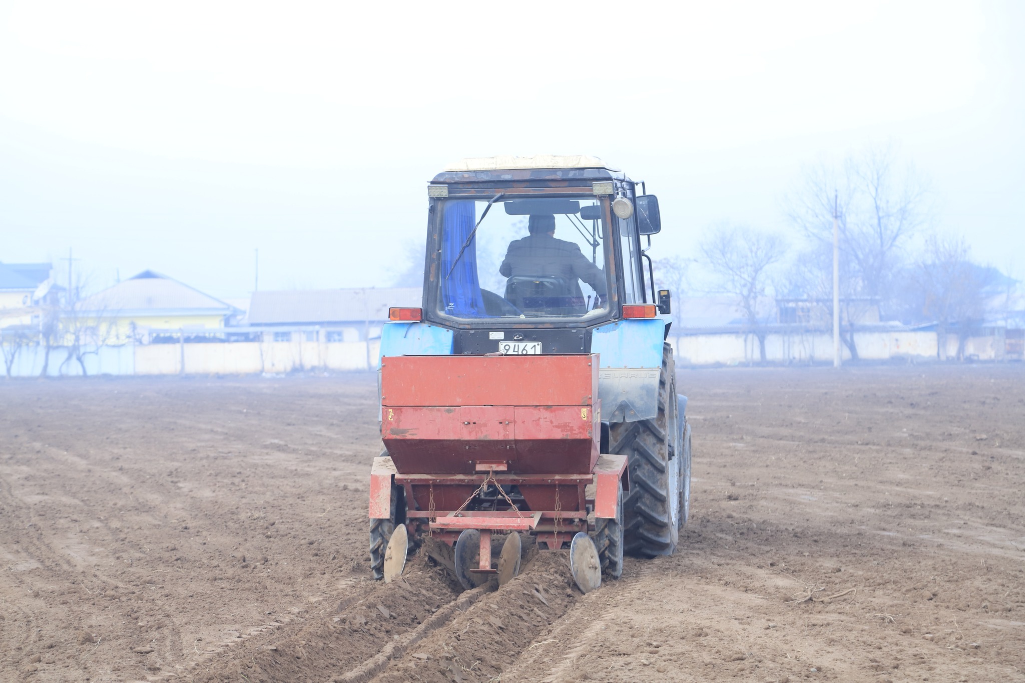 The head of the Khatlon region took part in the potato sowing campaign ...