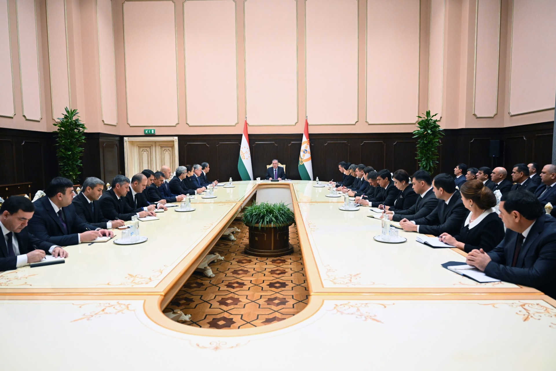 Emomali Rahmon made personnel appointments in the courts, the Ministry ...